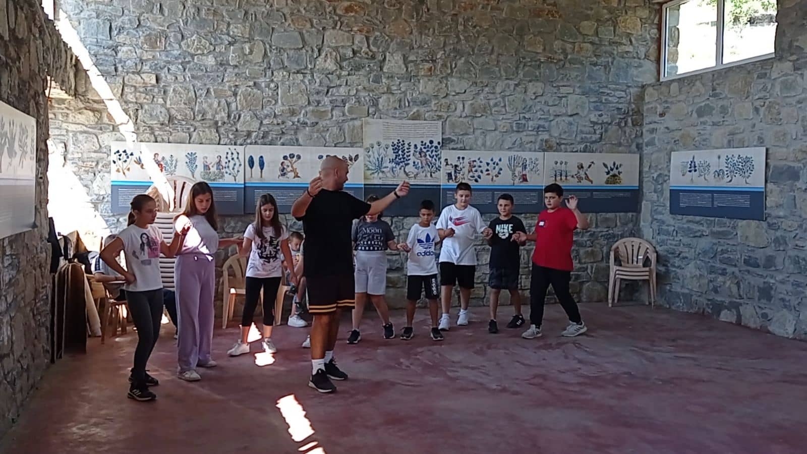Ετοιμαζεται το Χορευτικο της Σαμαρινας υπο τις οδηγιες του ...
