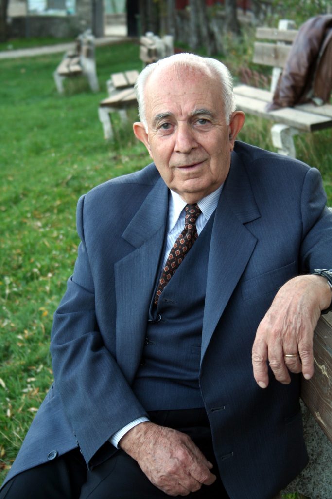 Απεβίωσε ο συμπατριωτης μας συνταξιούχος δάσκαλος Νικόλαος Λούκας ...