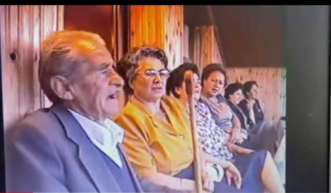 Ενας πραγματικος θησαυρος απο παλια βλαχικα τραγουδια με ...